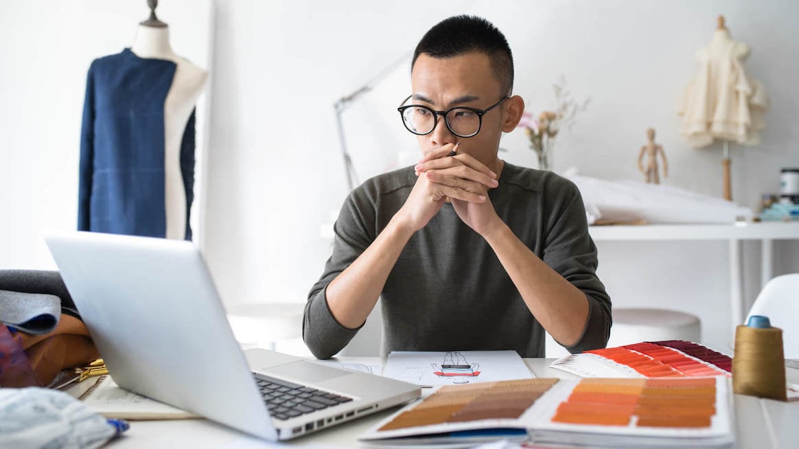 How to Quit a Job Professionally: 6 Steps to Resign (+ Template)